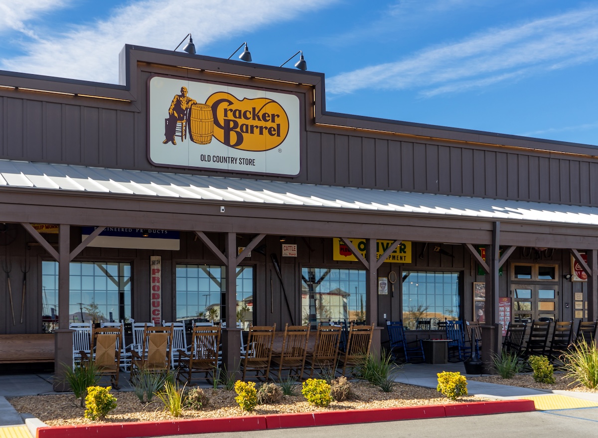 This Steakhouse Just Ranked America's Favorite Sit-Down Restaurant