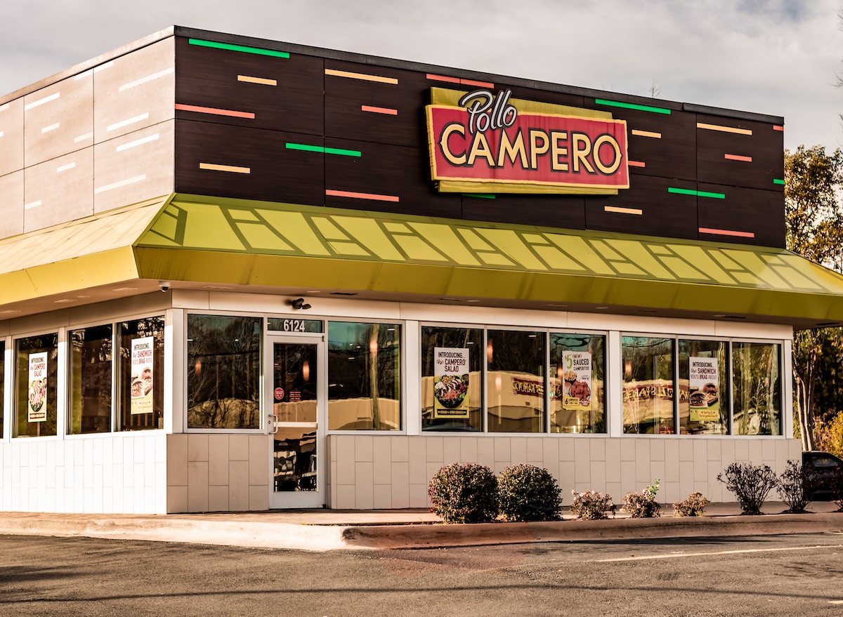 7 Chicken Chains Americans Are Flocking To Right Now