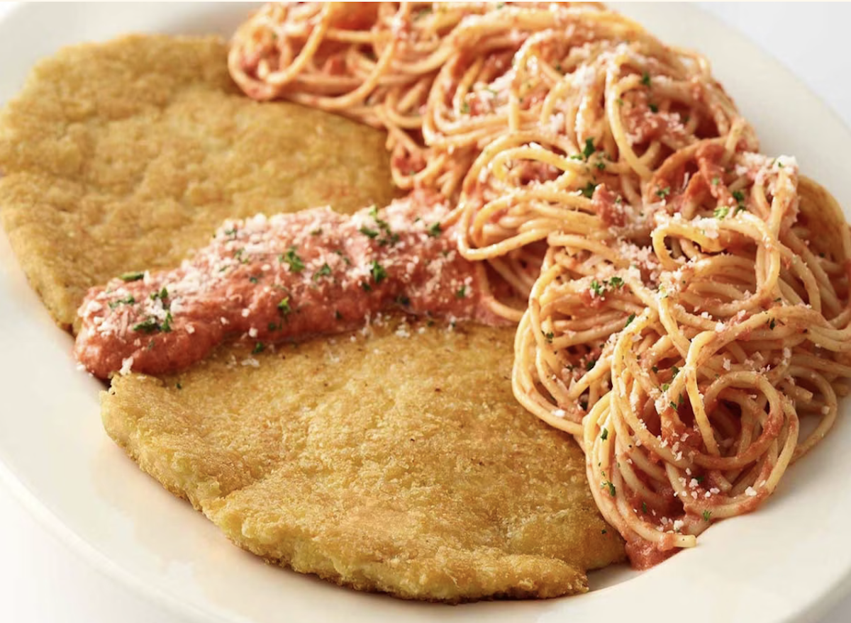 7 Restaurant Chains With the Best Chicken Parm