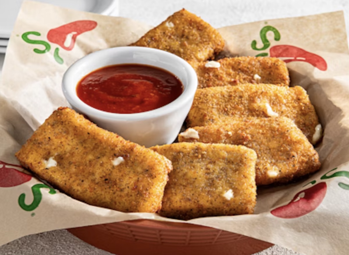 7 Restaurant Chains With the Best Mozzarella Sticks — Eat This Not That