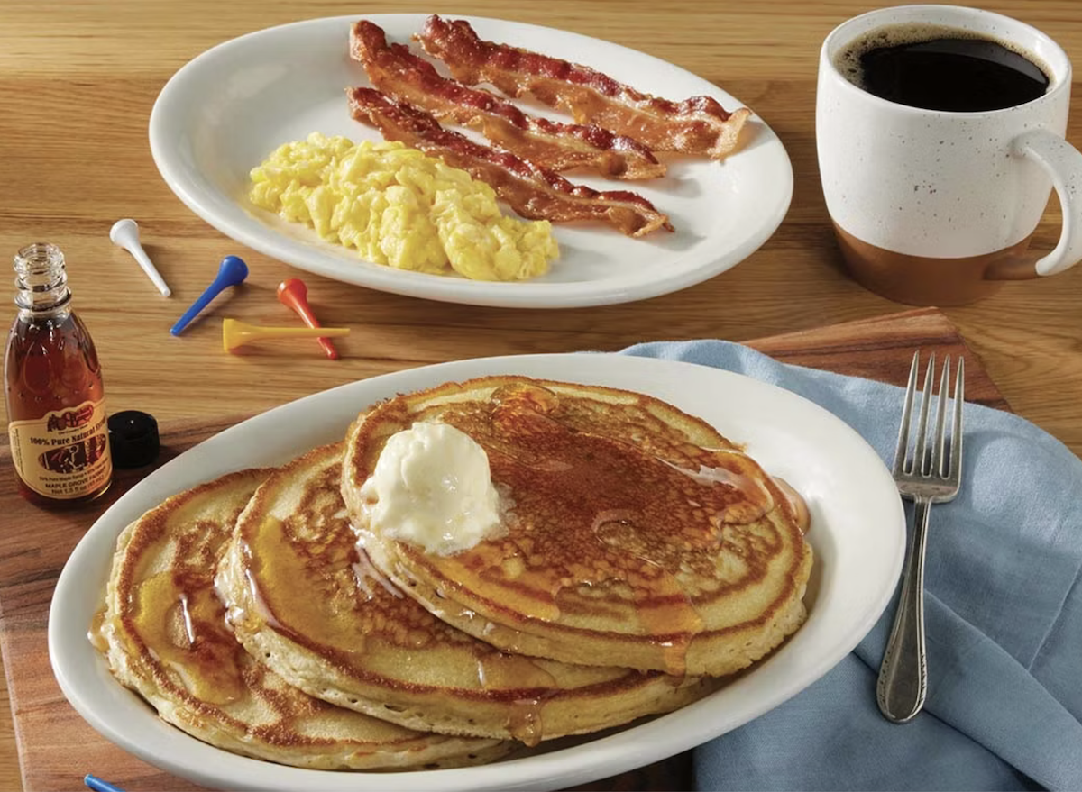 6 Breakfast Chains That Serve the Best Pancakes