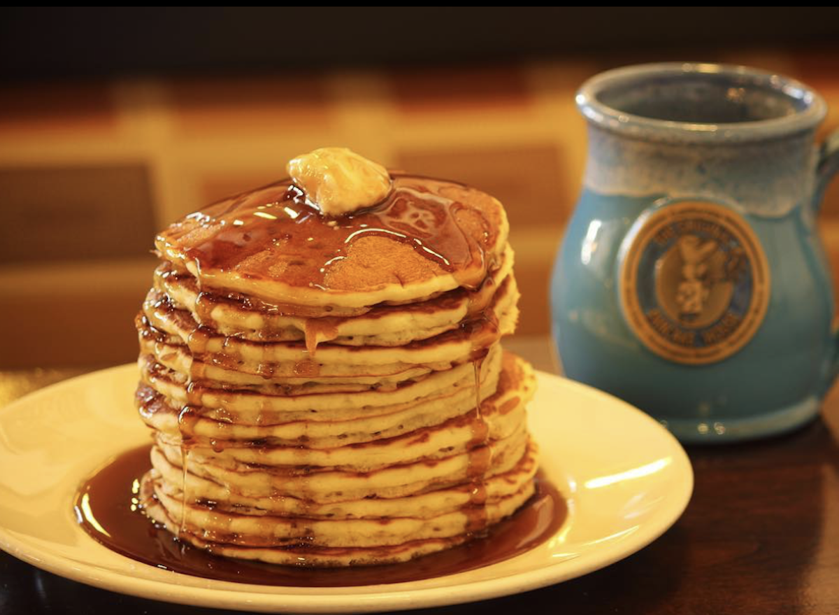 6 Breakfast Chains That Serve the Best Pancakes