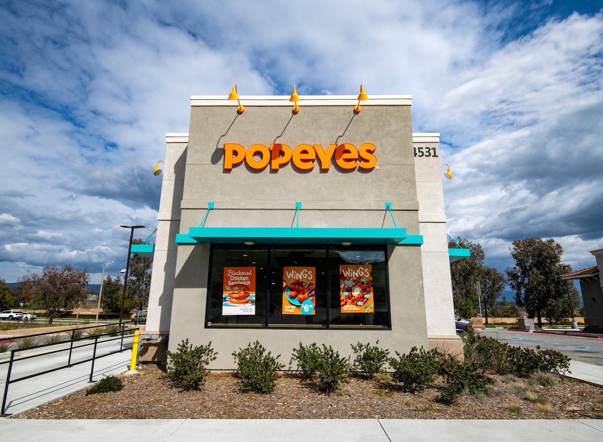 Popeyes Launches First-Ever Signature Sauce With Chicken Dippers