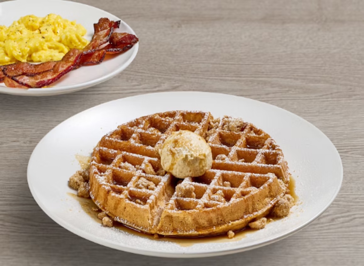 5 Chains Serving the Best Pumpkin Pancakes