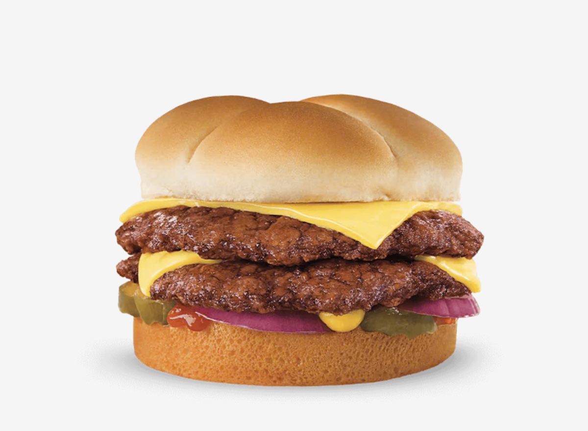 5 Chain Restaurants With the Best Burgers, According to Diners — Eat ...