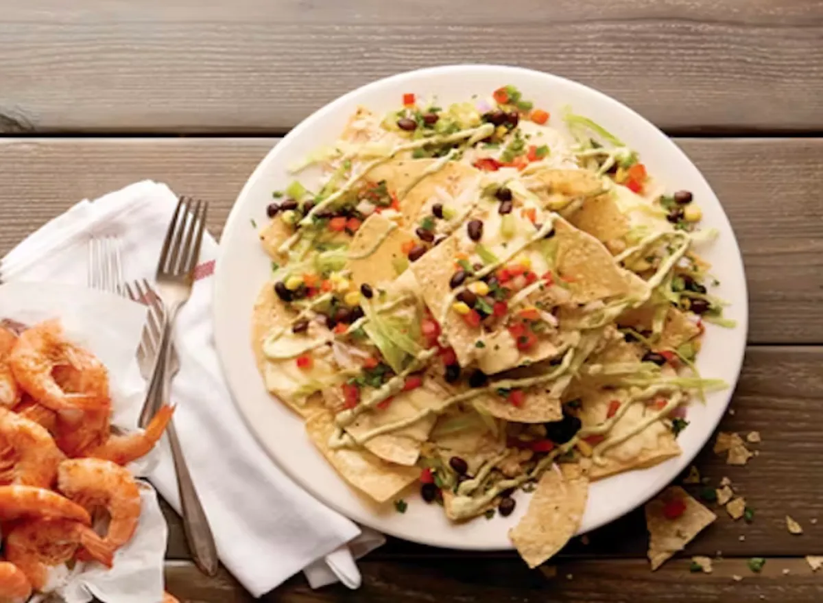 8 Restaurant Chains With the Best Nachos