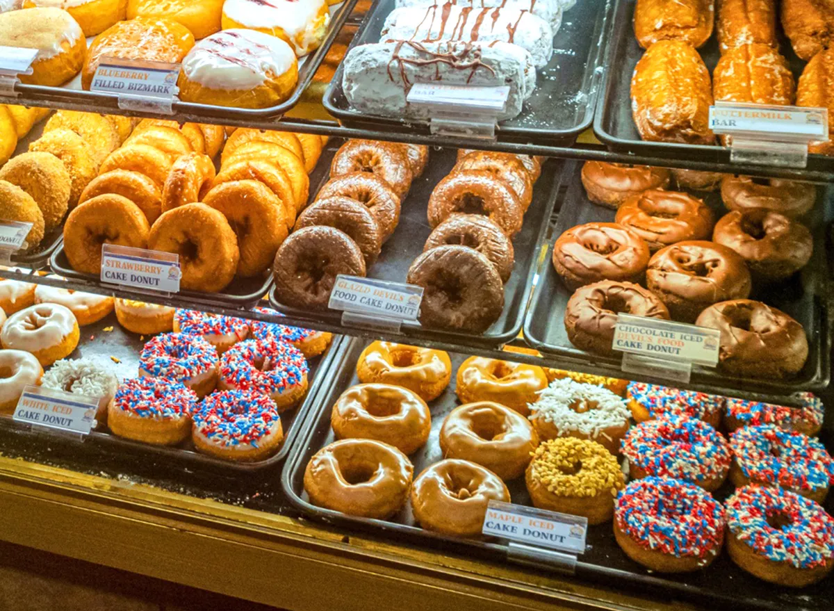 7 Chains Fans Say Have the Freshest Donuts