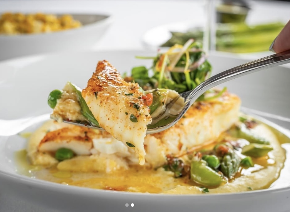 7 Restaurant Chains That Serve the Freshest Seafood