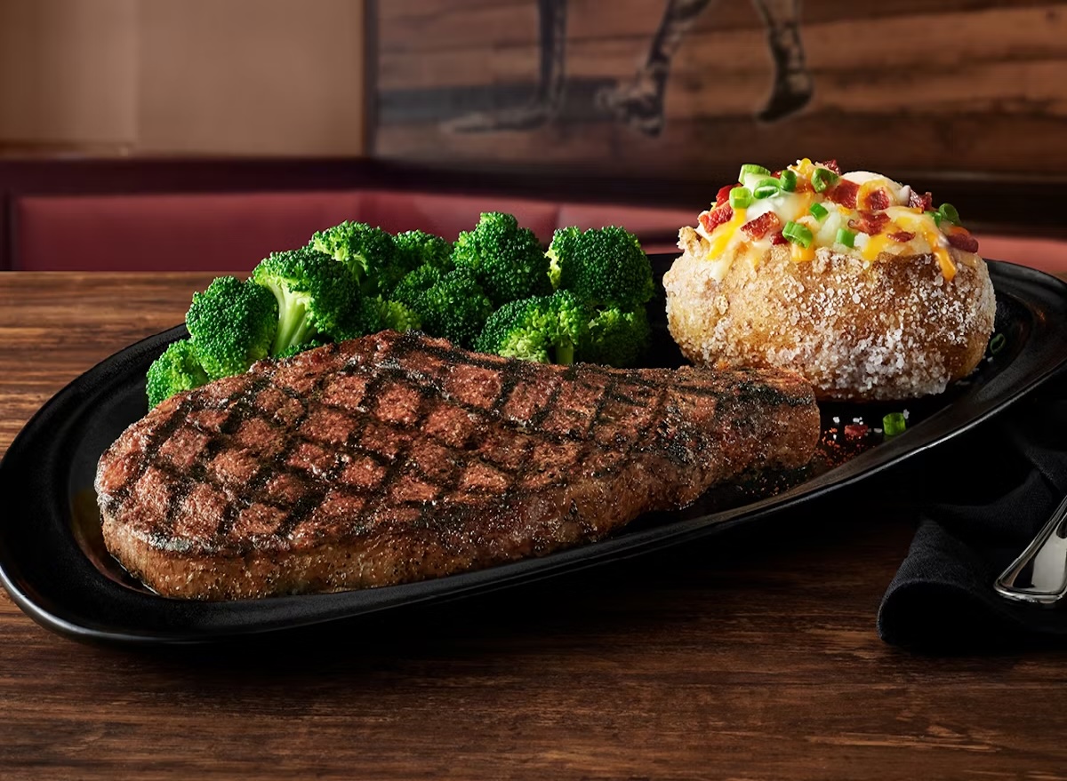 7 Restaurant Chains With the Best Ribeye Steaks