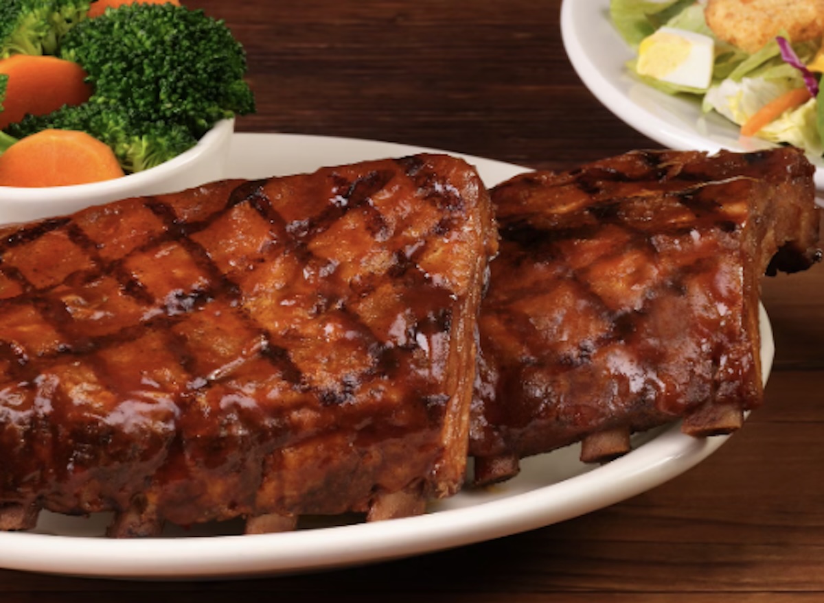 7 Chains Serving the Best Texas-Style BBQ Ribs