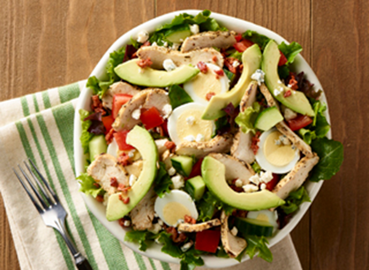 8 Restaurant Chains With the Best Cobb Salad