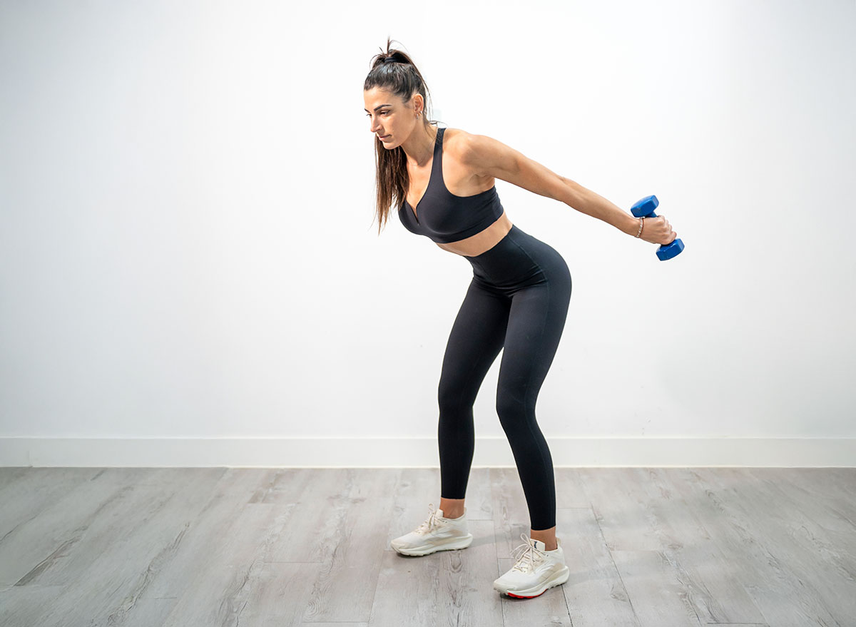 5 Standing Exercises to Banish Bat Wings in 30 Days