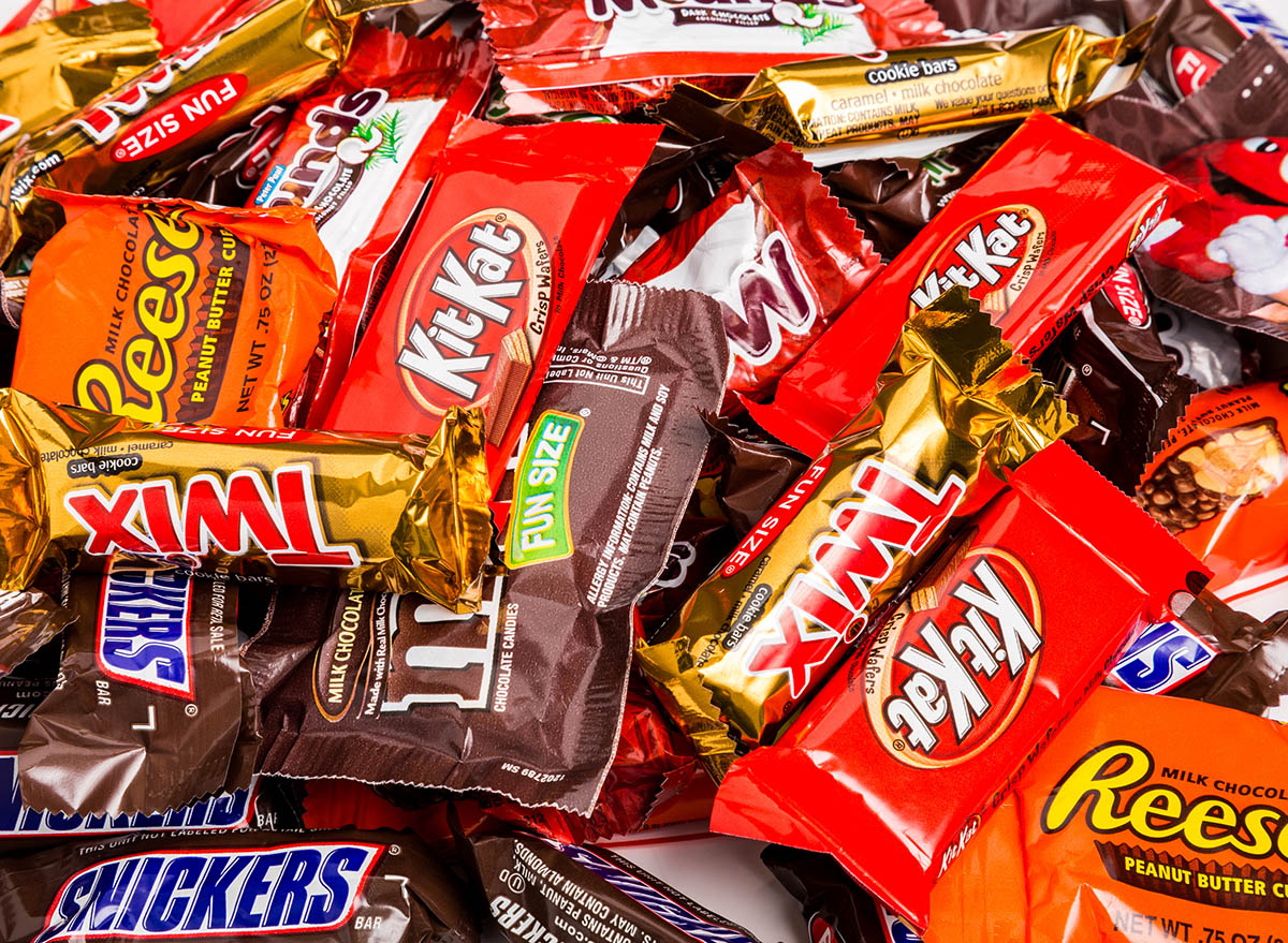 7 Popular Candy Bars Ranked From Worst to Best by Shoppers