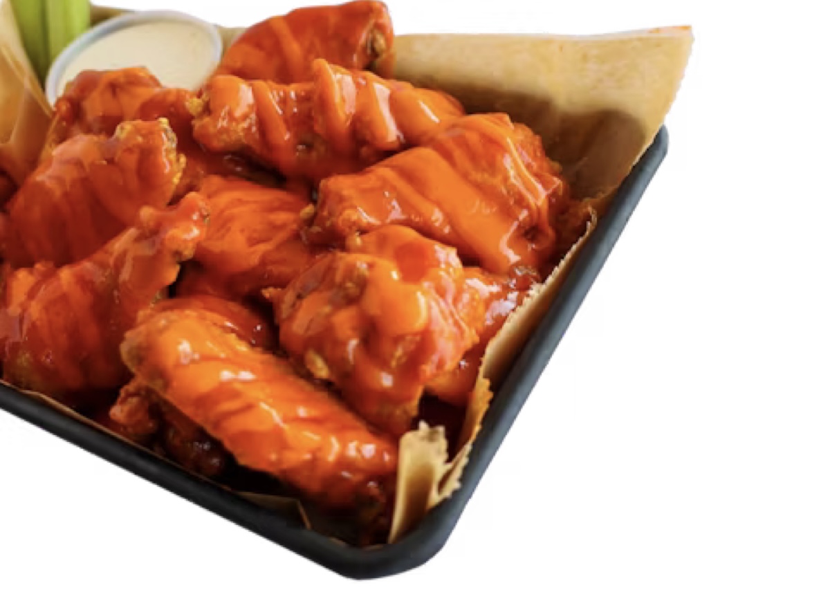 7 Restaurant Chains Serving the Best Chicken Wings Right Now