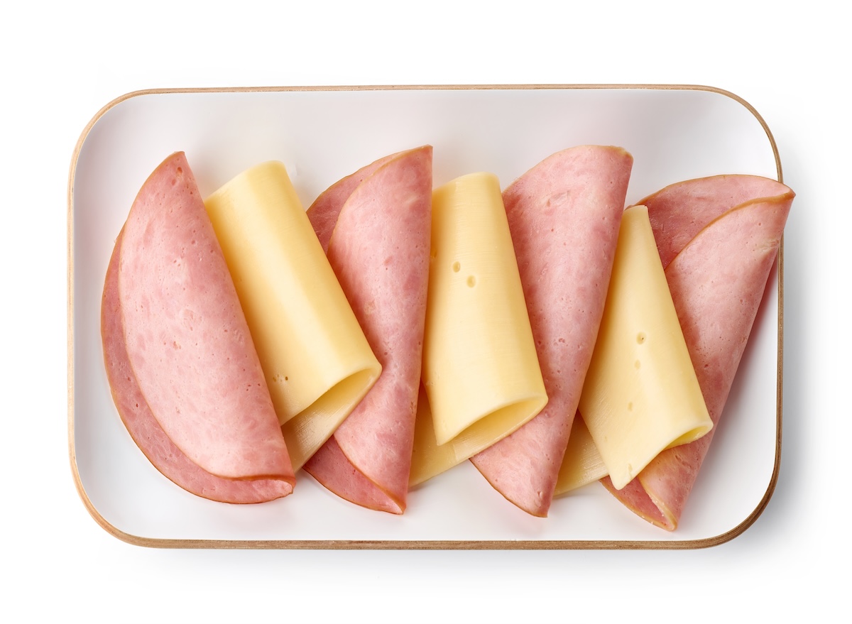 7 Best High-Protein Snacks for Weight Loss, Say Dietitians