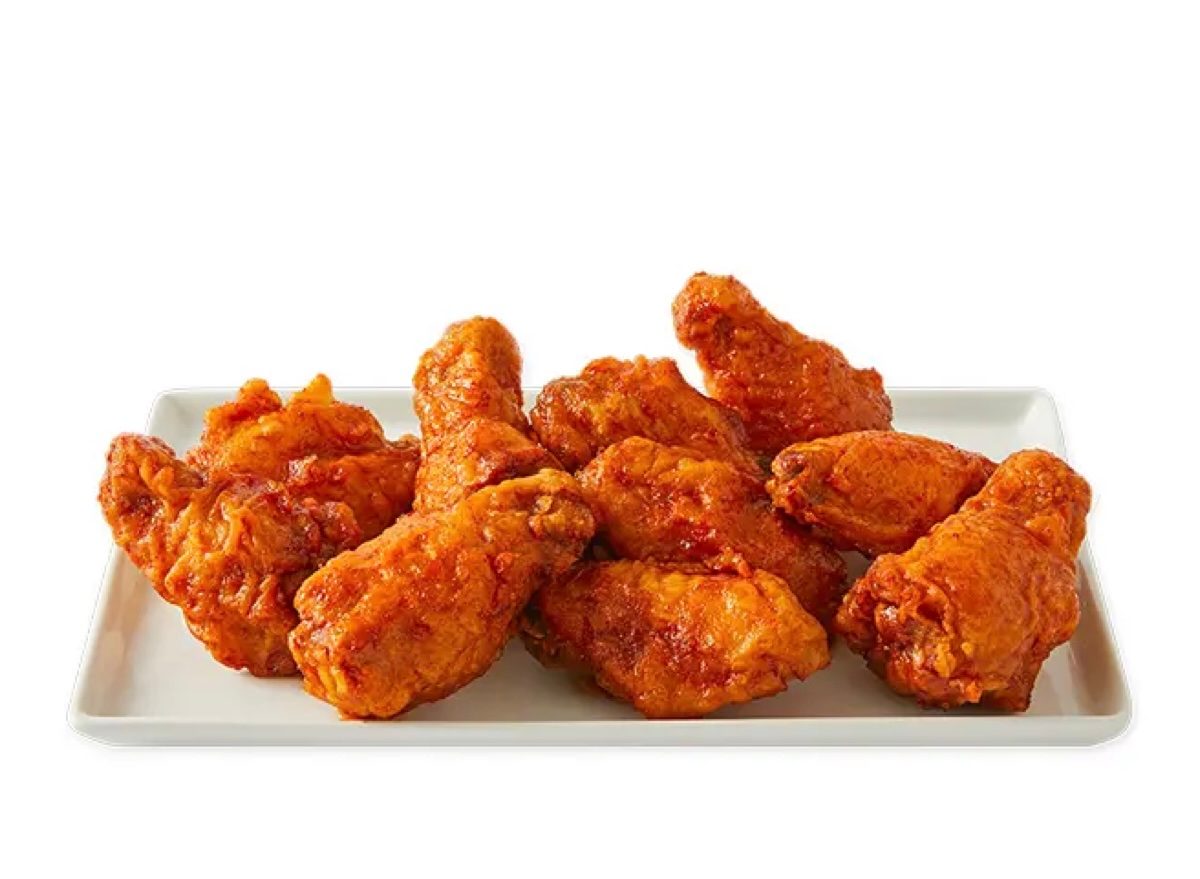 5 Restaurant Chains With the Best Wings, According to Chefs