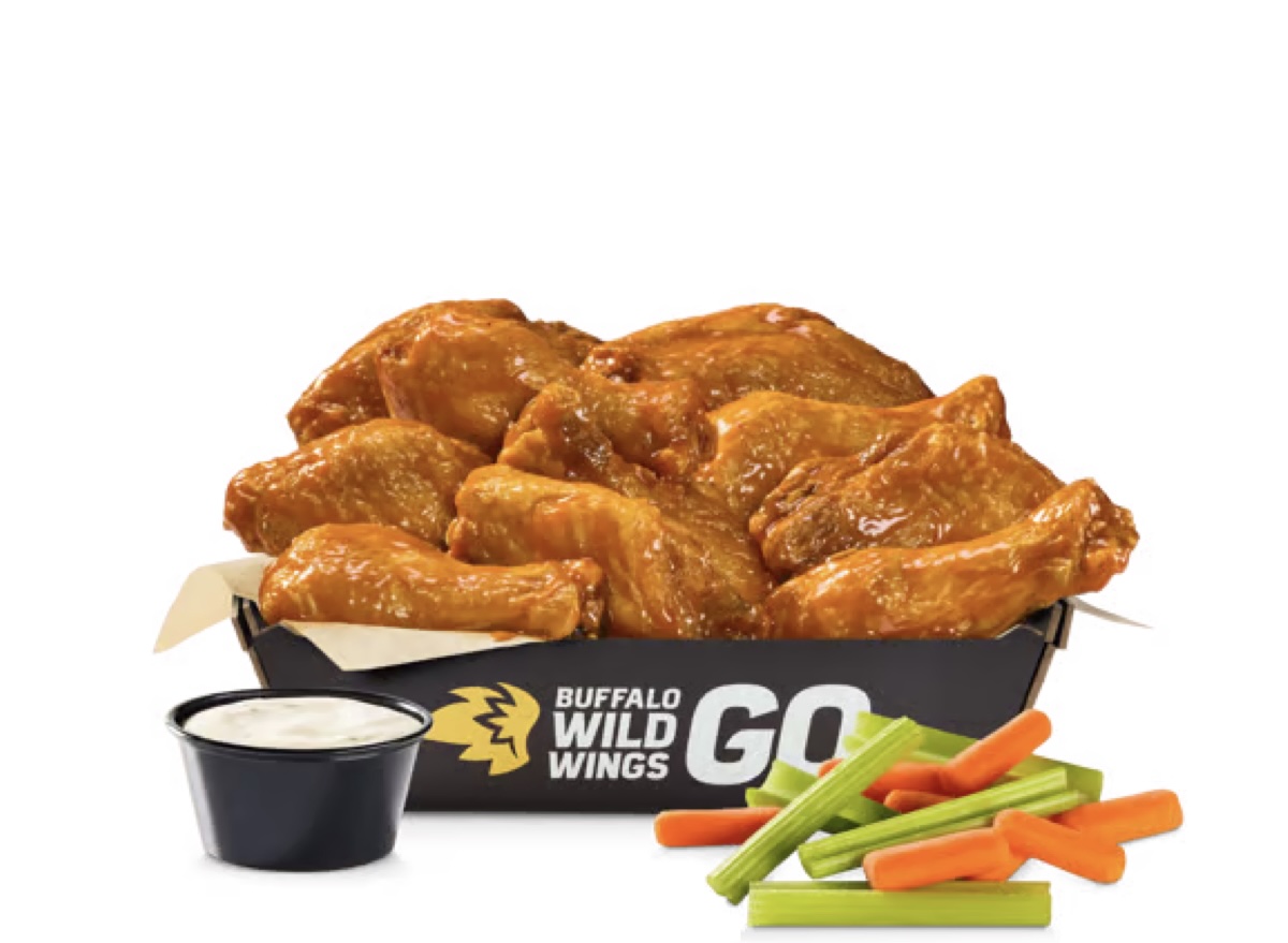 7 Chain Restaurants With the Best Wings, According to Diners
