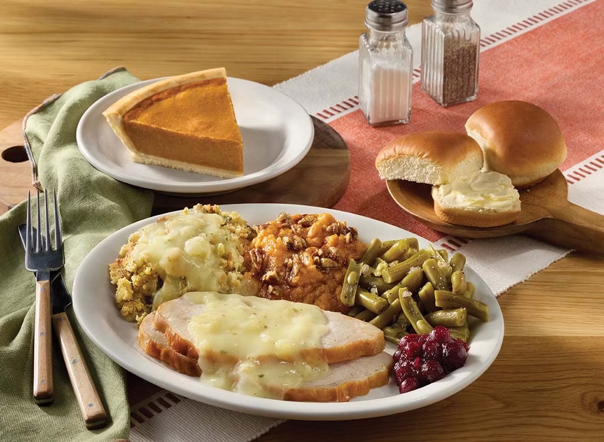 7 Restaurant Chains With the Best Roast Turkey Dinners
