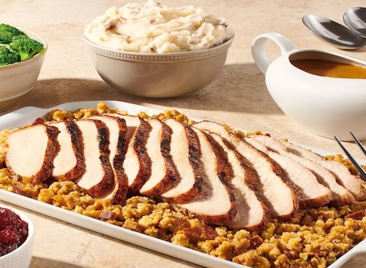 7 Restaurant Chains With the Best Roast Turkey Dinners