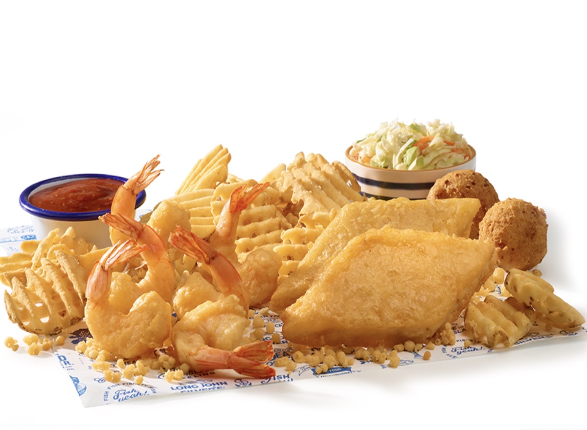 7 Restaurant Chains With the Best Fish Frys