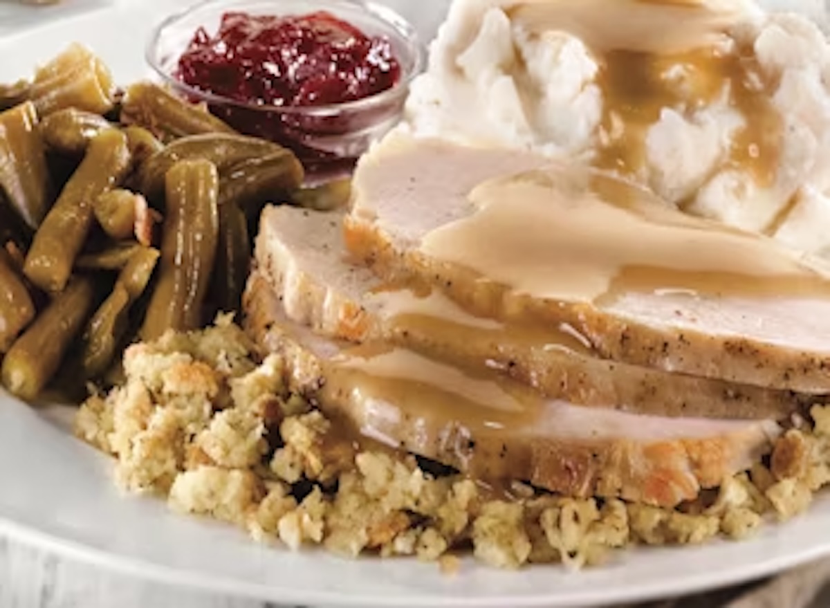 7 Restaurant Chains With the Best Roast Turkey Dinners