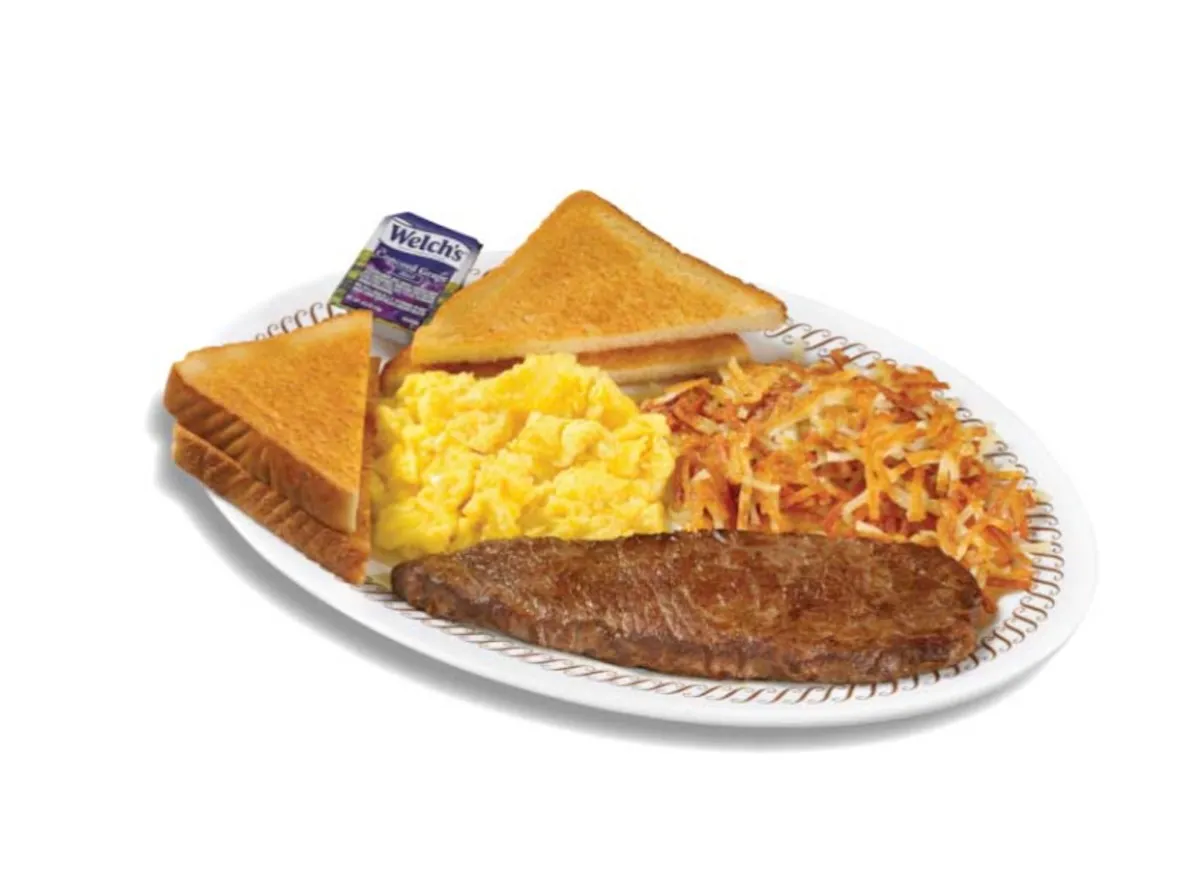 5 Best Orders at Waffle House, According to Chefs