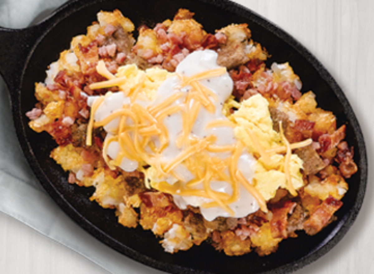 7 Restaurant Chains Serving the Best Country Breakfast Skillets