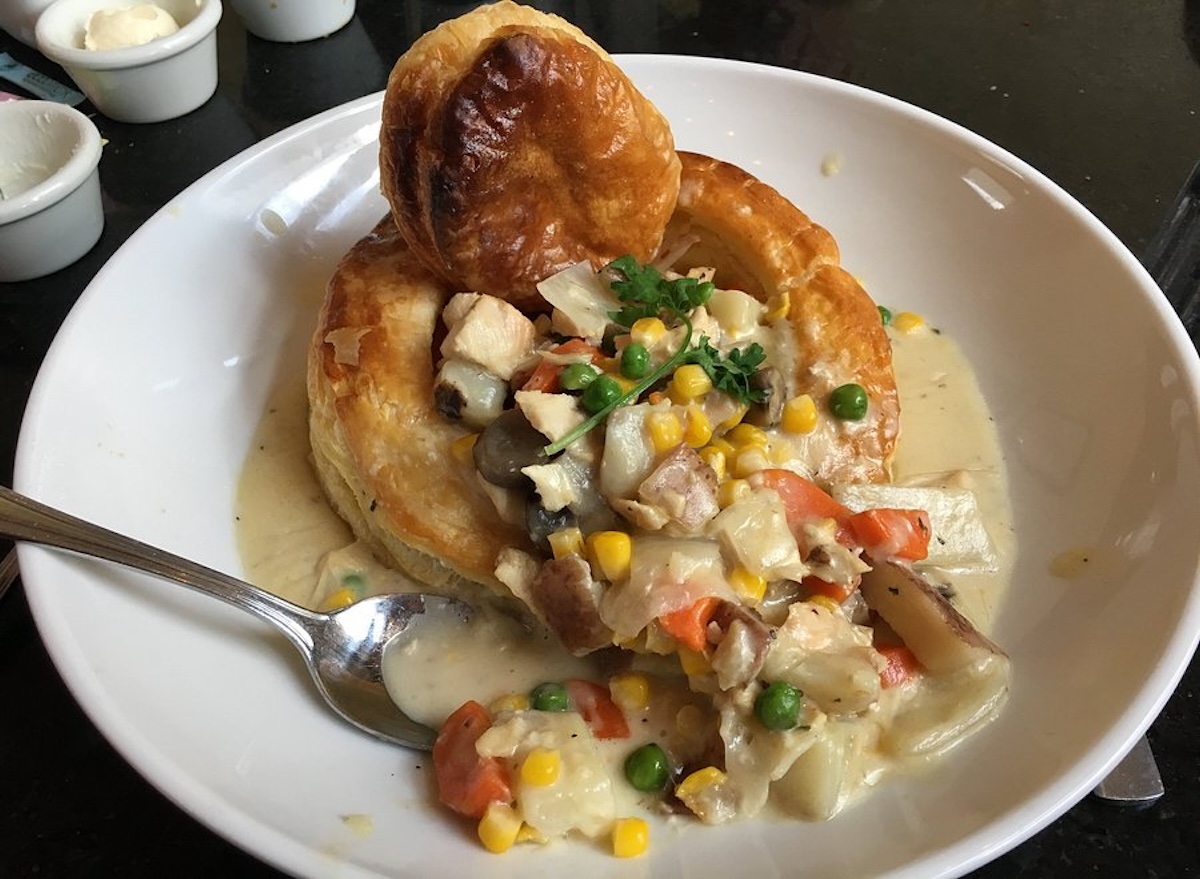 7 Restaurant Chains With the Best Chicken Pot Pie