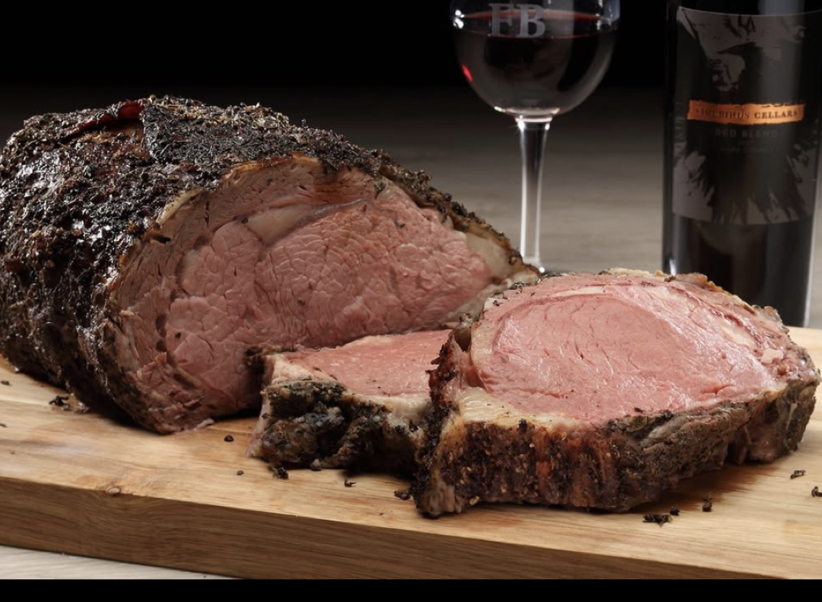 7 Restaurant Chains With the Best Prime Rib Dinners for Christmas