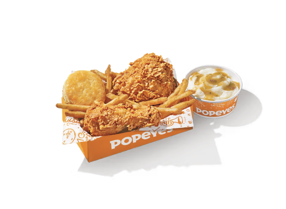 5 Chain Restaurants Diners Say Have the Best Fried Chicken in 2025