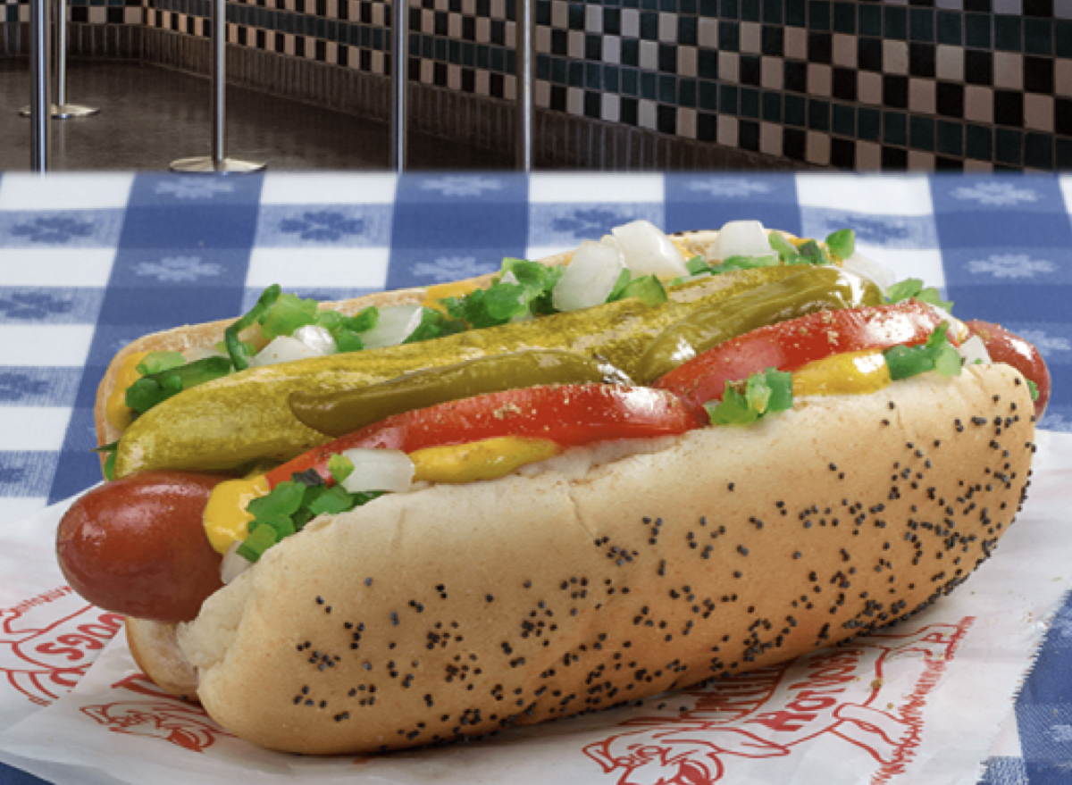 6 Restaurant Chains With the Best Hot Dogs, According to Chefs