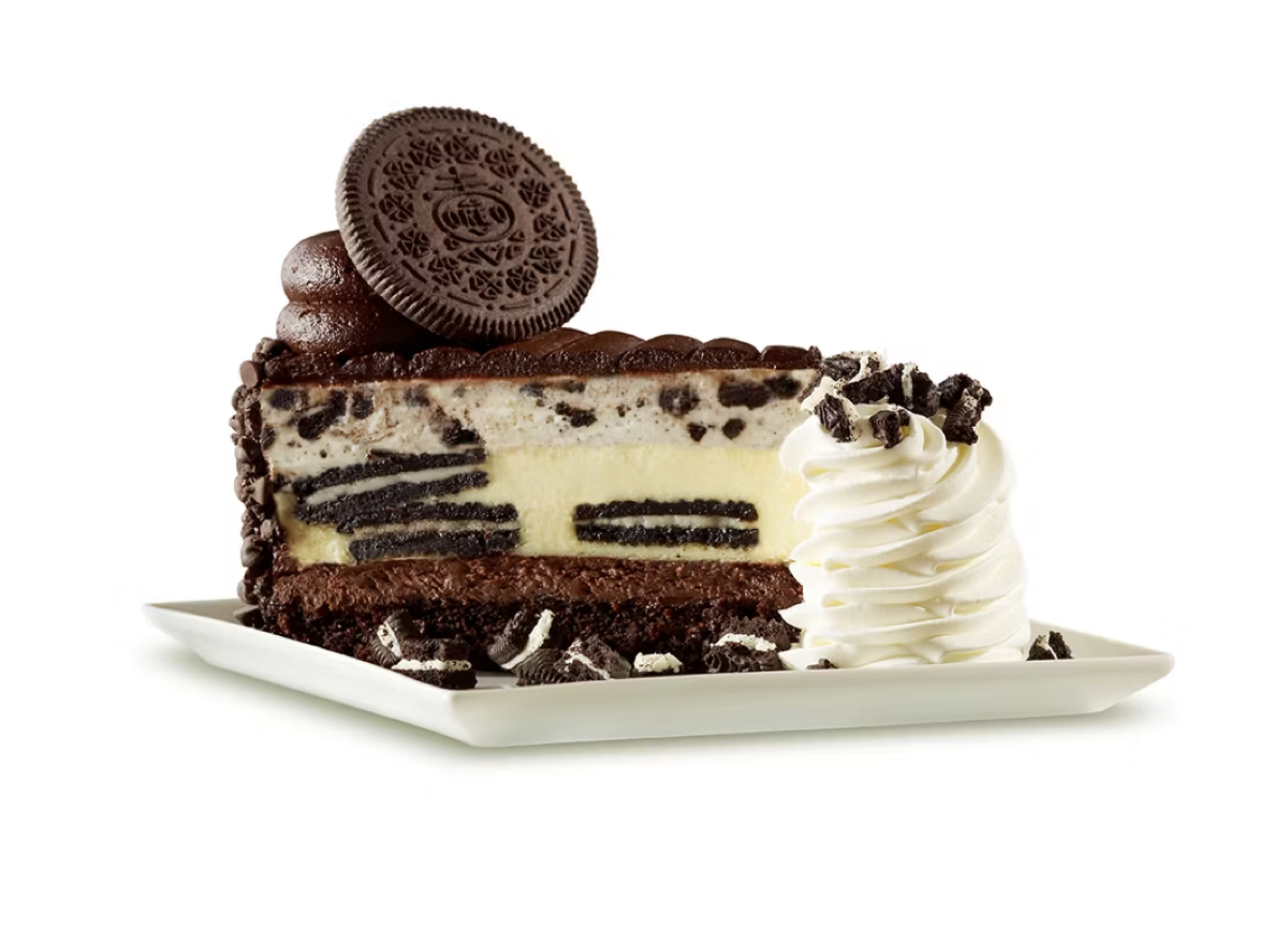 4 Restaurant Chains With the Best Cheesecake According to Chefs