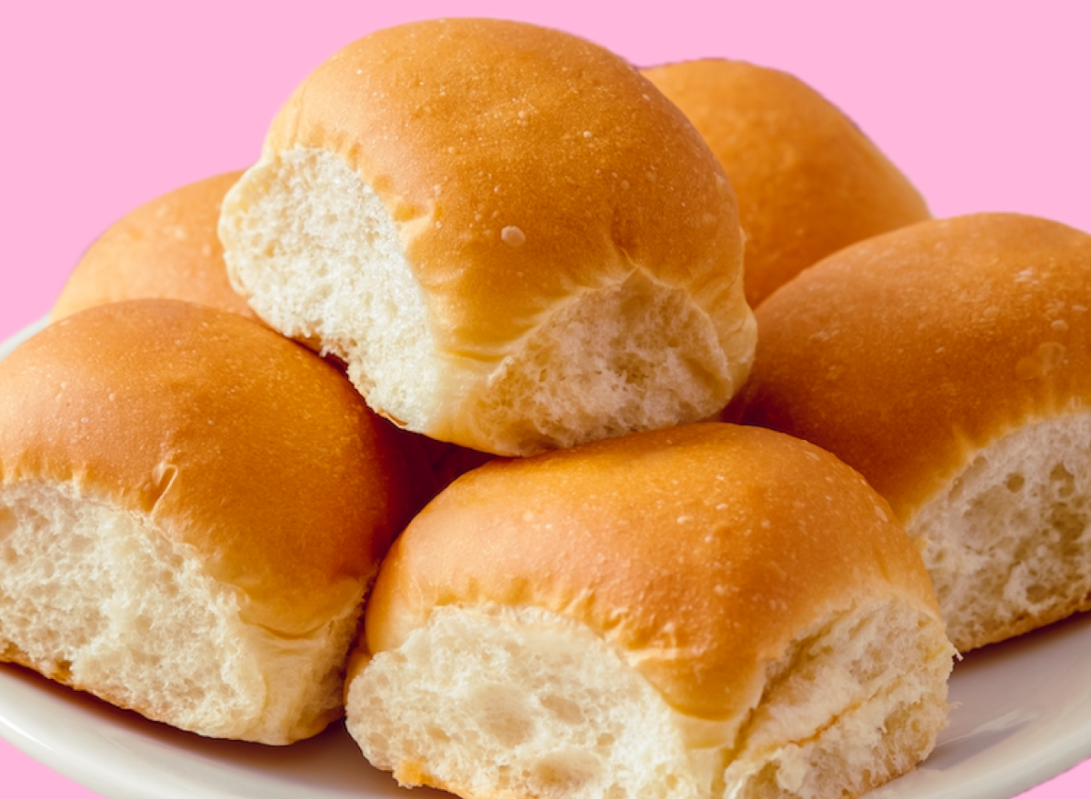 Fresh-Baked Bread: 5 Chain Restaurants That Still Do It Right - World ...