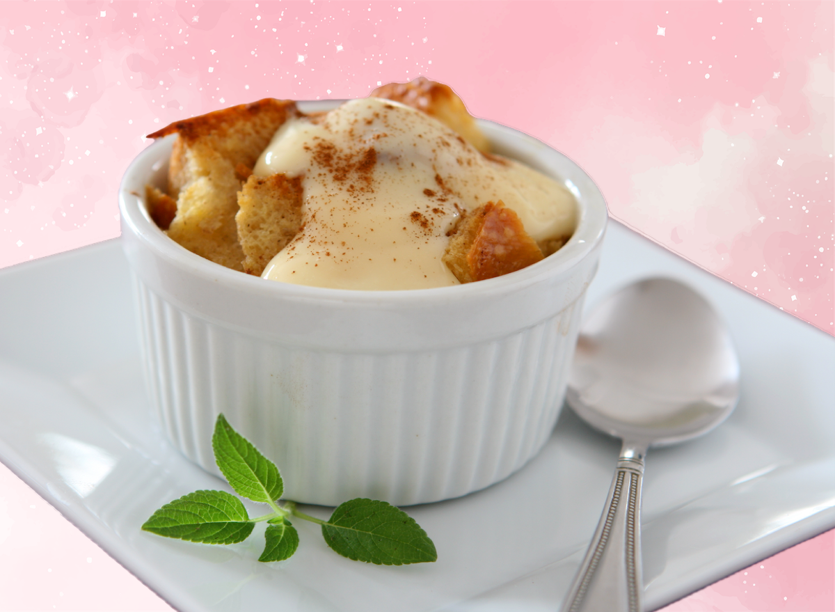 5 Restaurant Chains With the Best Bread Pudding, According to Chefs