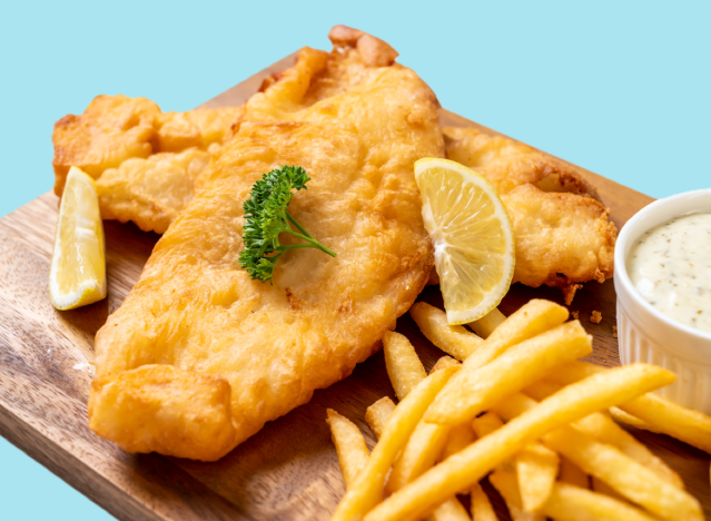 5 Seafood Chain Restaurants Famous for Platter-Size Fried Fish