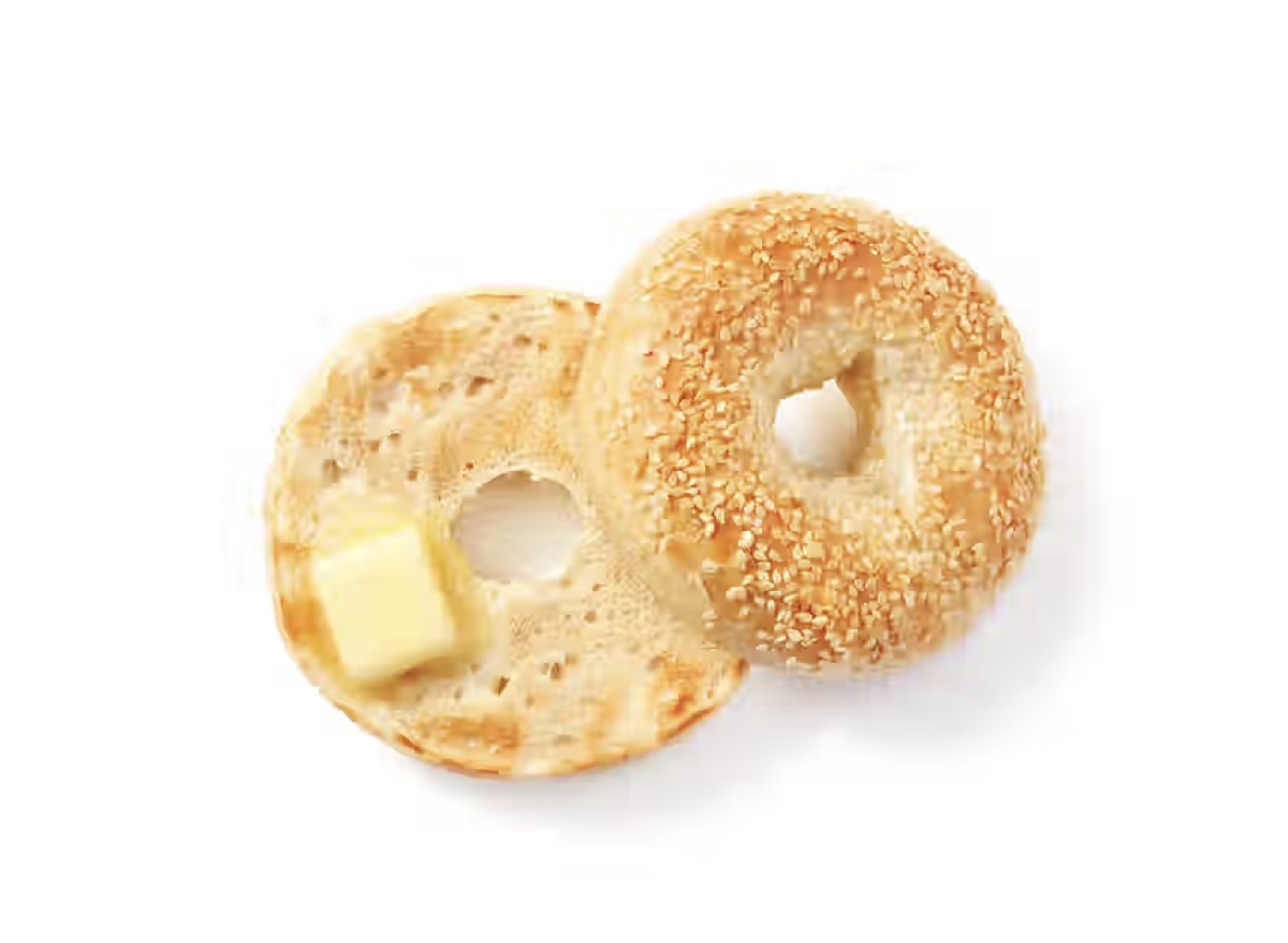 5 Chain Restaurants With the Best Bagels, According to Chefs