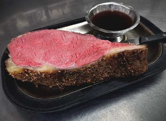 5 Chain Restaurants Serving Thick-Sliced Prime Rib With Au Jus