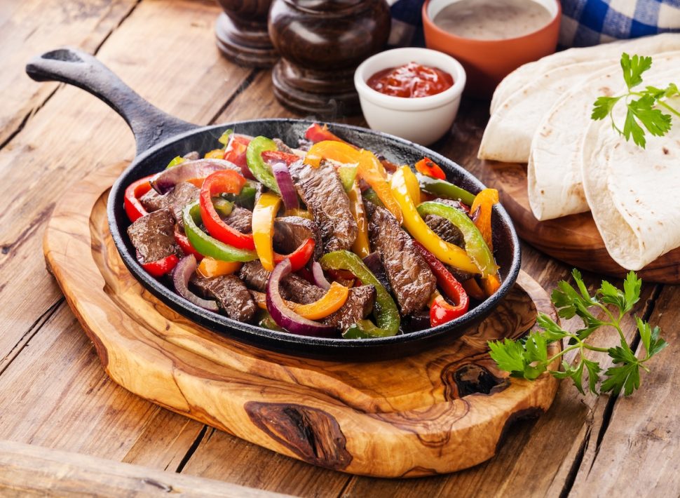 5 Chain Restaurants With the Best Beef Fajita Platters, According to Diners