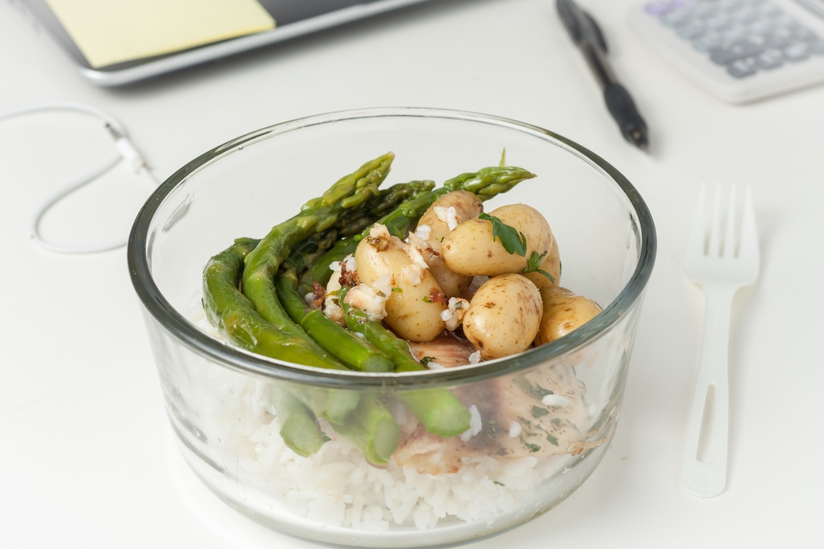 7 High-Protein Lunches That Keep You Full Without the Afternoon Slump