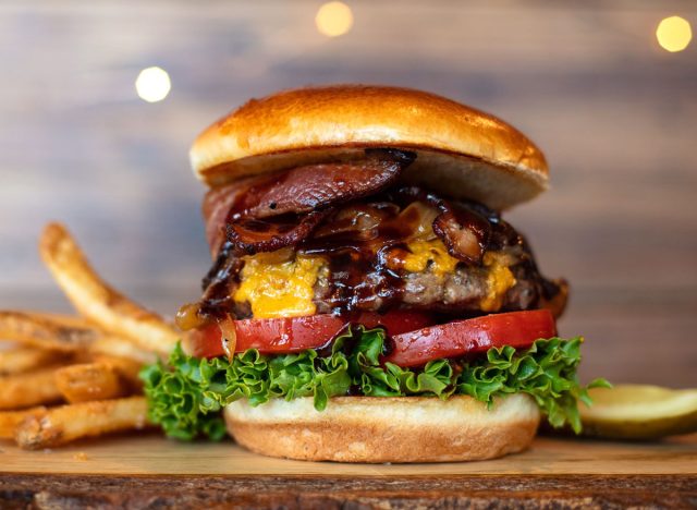 5 Best Burger Chain Restaurants in America, According to Chefs