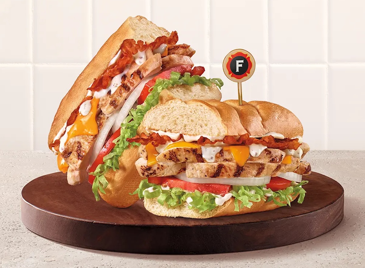 8 Chain Restaurants For the Best Birthday Freebies