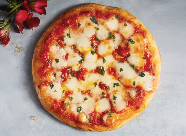 5 Best Frozen Pizzas Made Without Artificial Preservatives