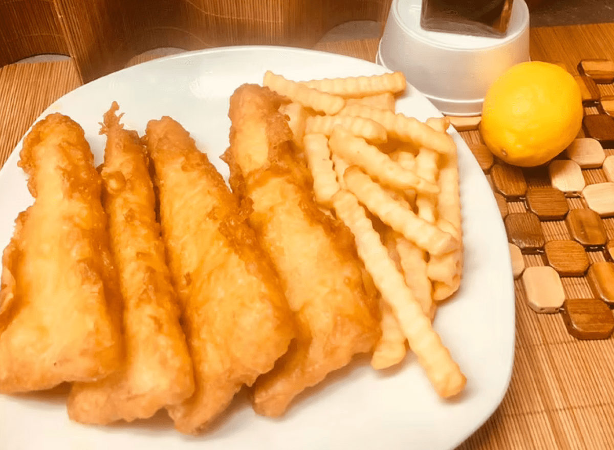 7 Chain Restaurants With the Best Fried Fish and Chips