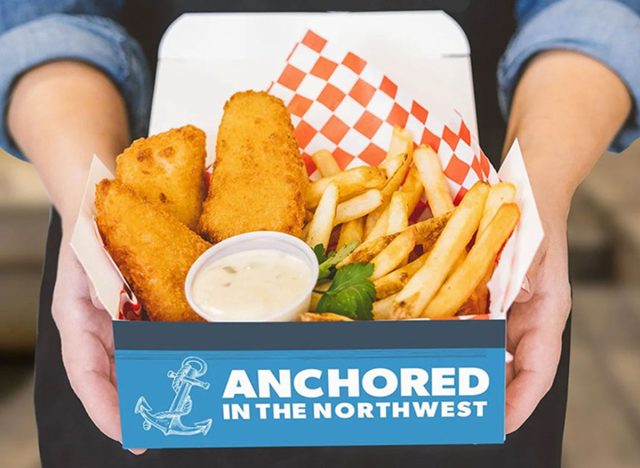 5 Chain Restaurants With Bigger Fried Fish Platters Than Any Other Chain