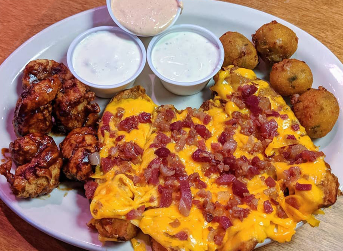 5 Best Appetizers at Texas Roadhouse (And It’s Not the Cactus Blossom)