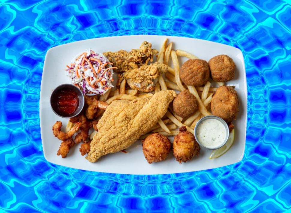 6 Chain Restaurants With the Best Fried Seafood Platters, According to ...