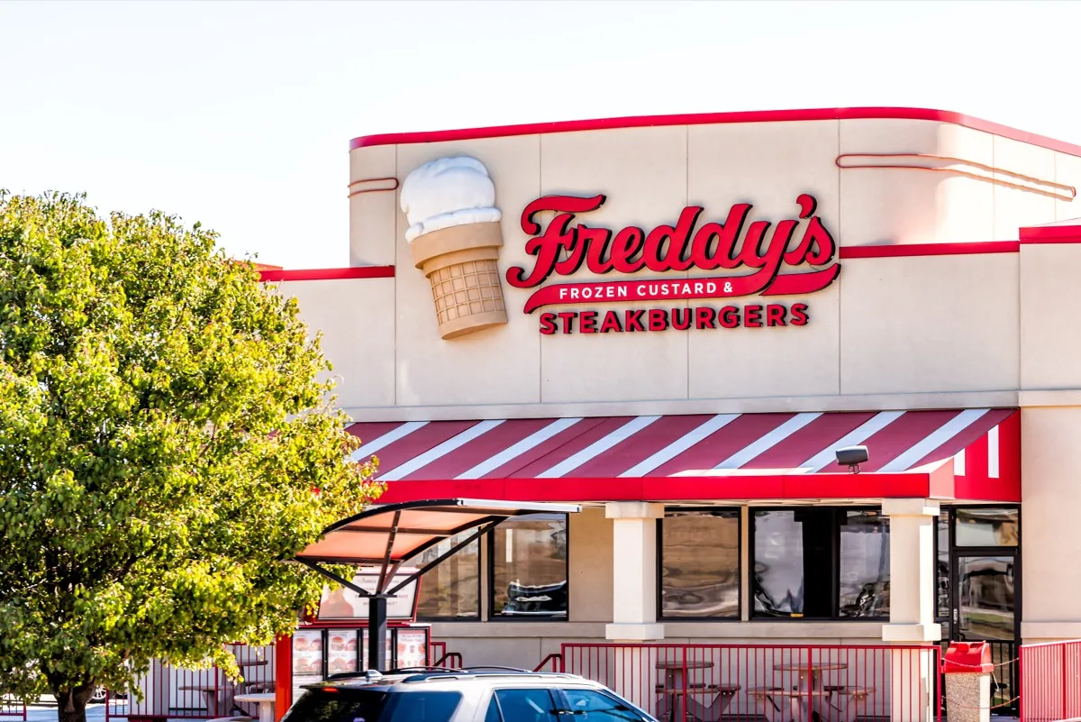 6 Best Hot Dog Chains in America, According to Chefs