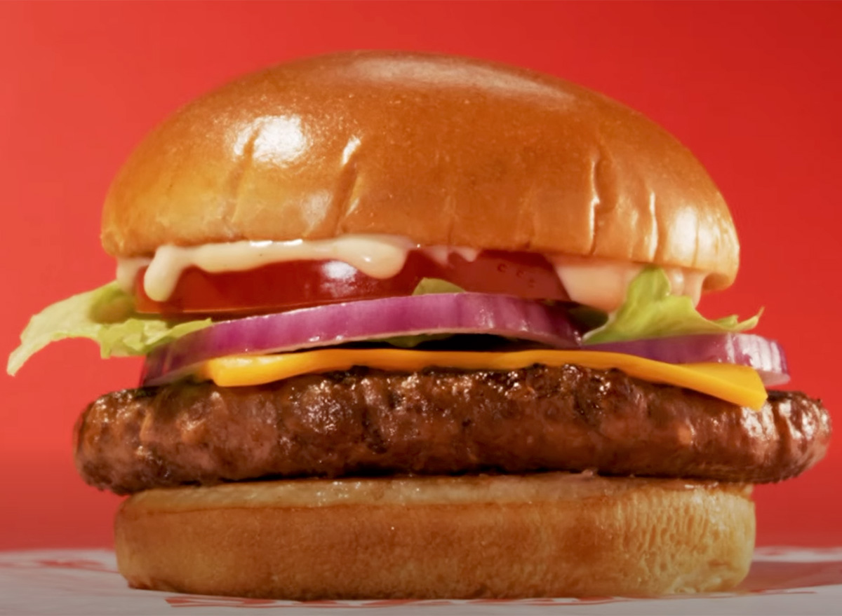 5 Best "Prime Rib" Burgers at Restaurant Chains