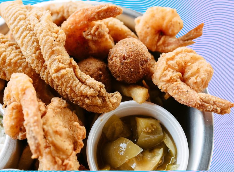 5 Restaurant Chains With the Best Seafood Lunch Specials, According to ...