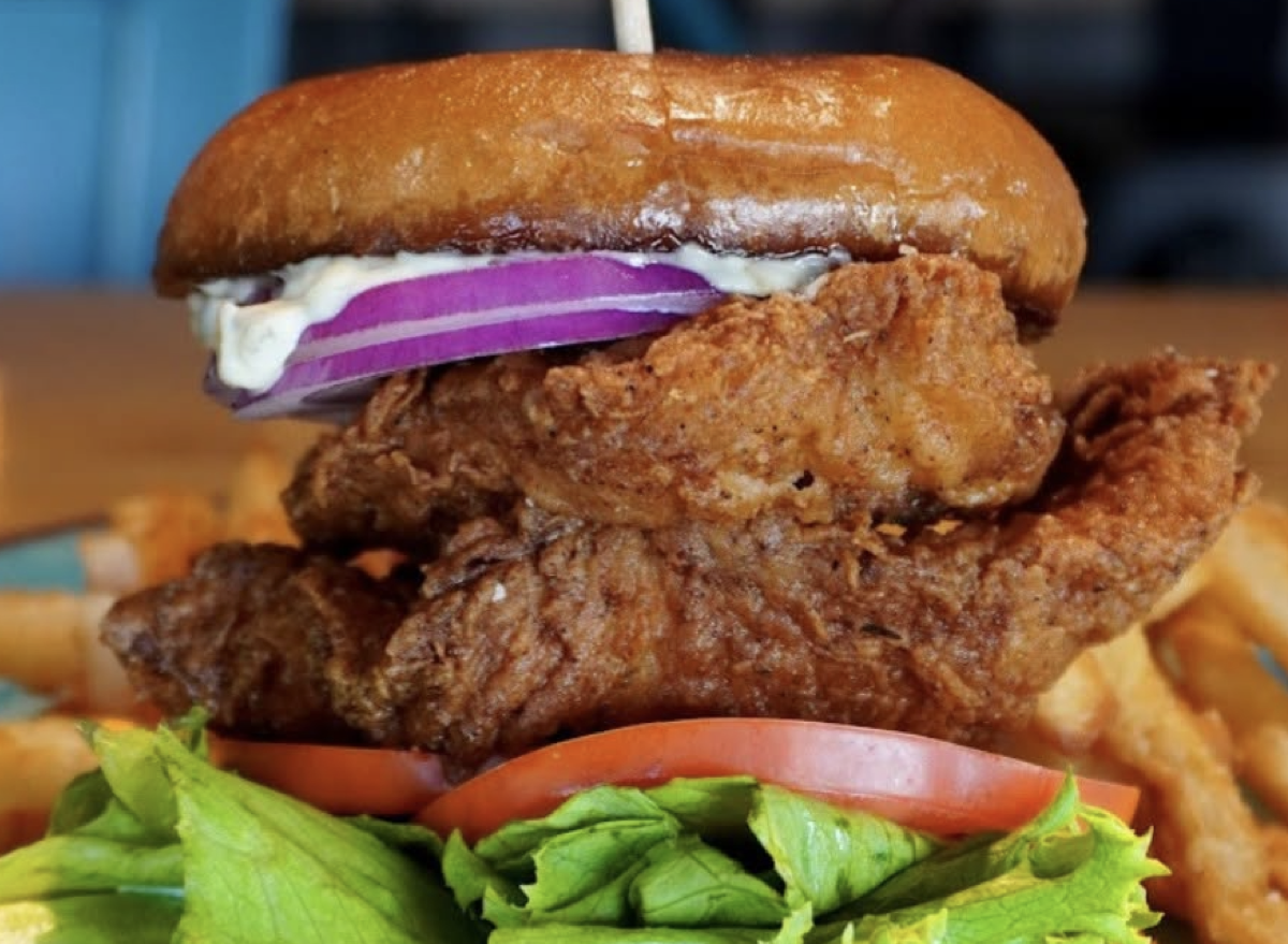 5 Seafood Chains With the Best Fish Sandwiches, According to Diners